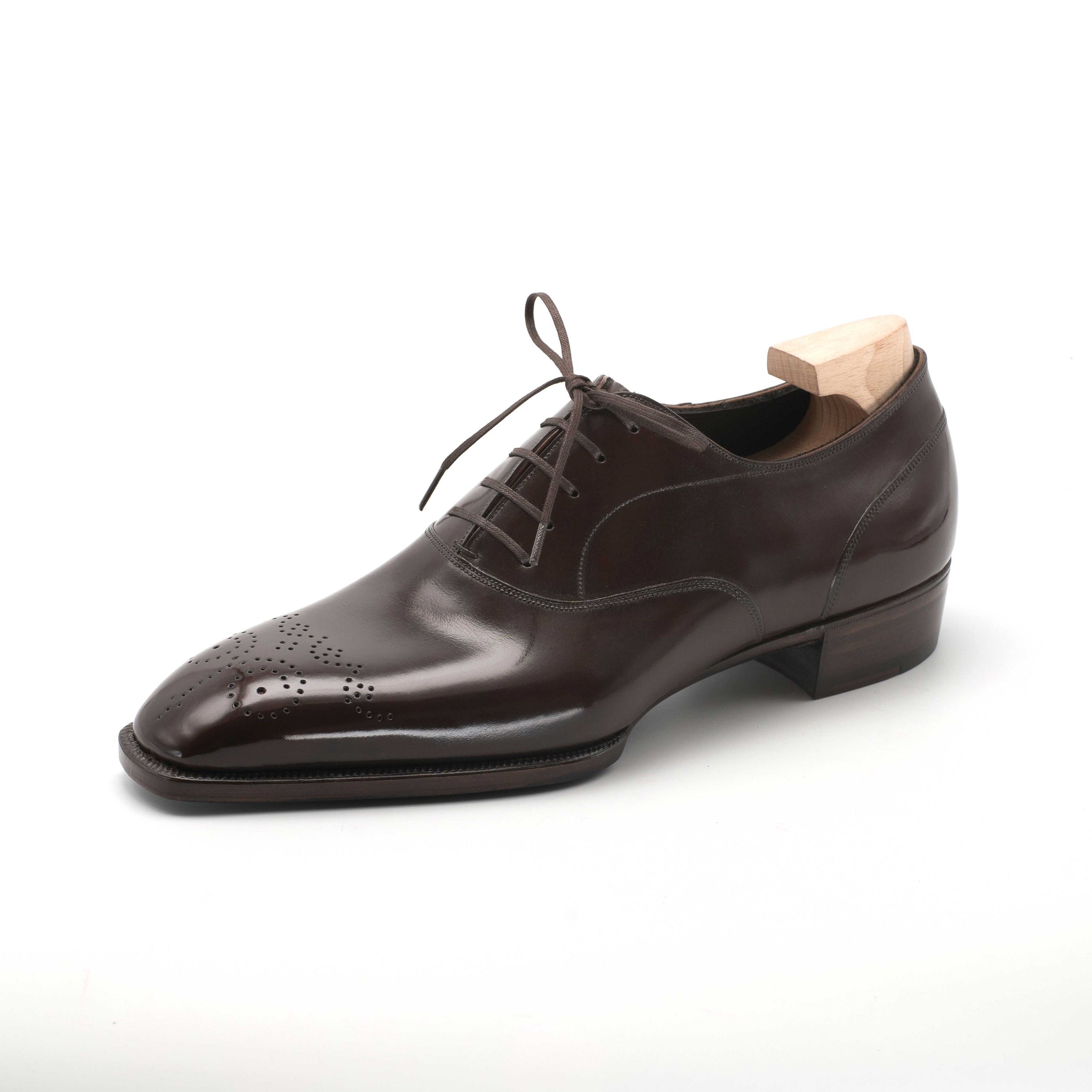 Handmade Marcos Medallion Oxford Shoe | Norman Vilalta Bespoke Shoemakers